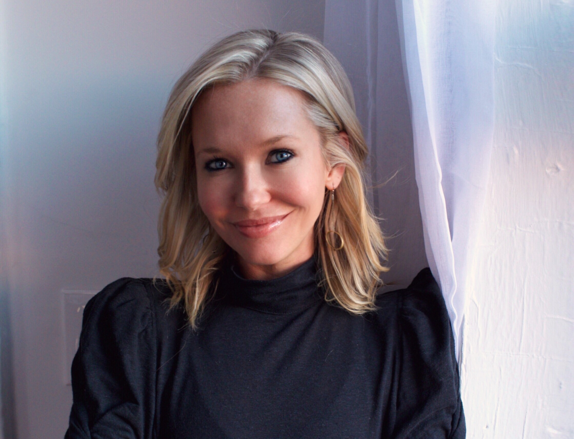 The Apothecary Goddess: Jenny Sansouci – CannaCurious Magazine